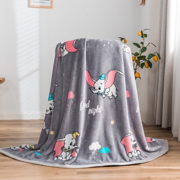 None | Bedding | Nwts Adorable Disneys Dumbo Blanket | Poshmark